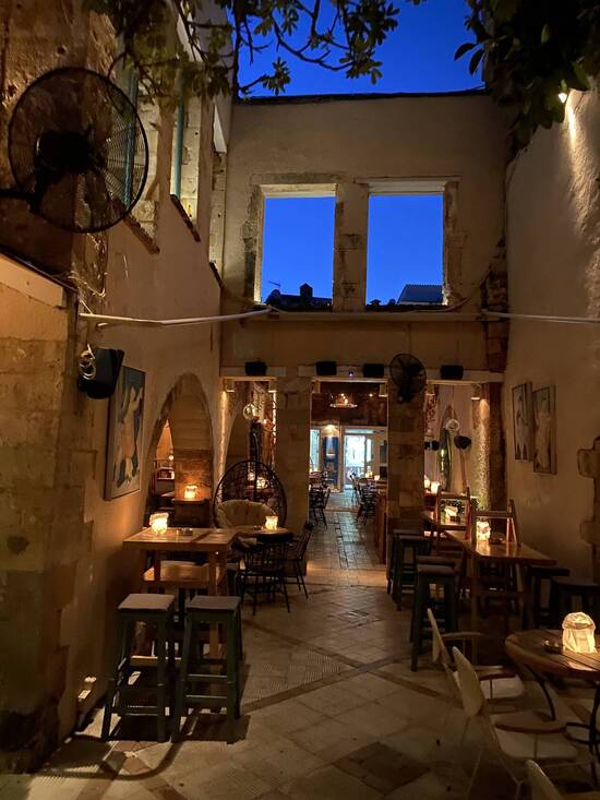 Sinagogi coctail bar, Chania - Restaurant menu, prices and reviews