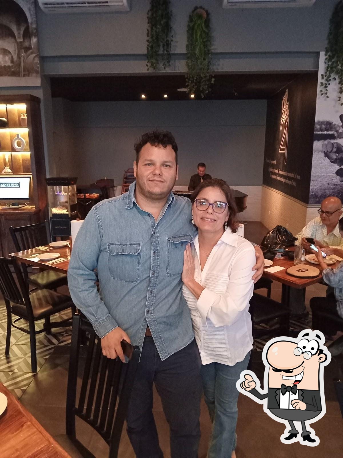 La Veintiuno - Barra & Vino, Nuevo Laredo - Menú del restaurante, precios y reseñas