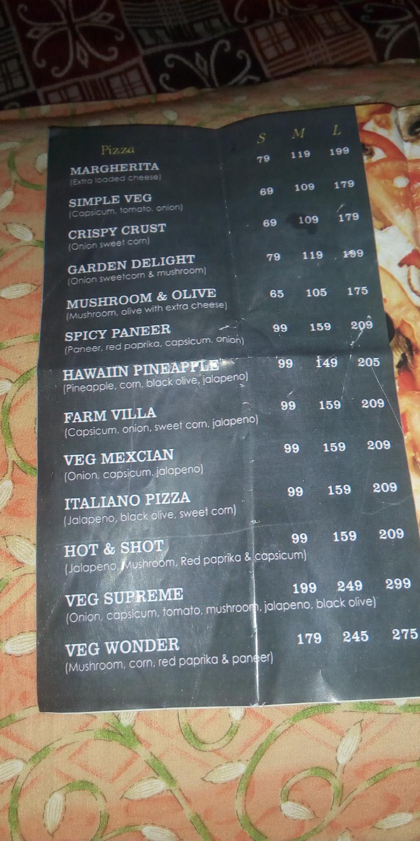 Menu at Pizza Garage, Mau
