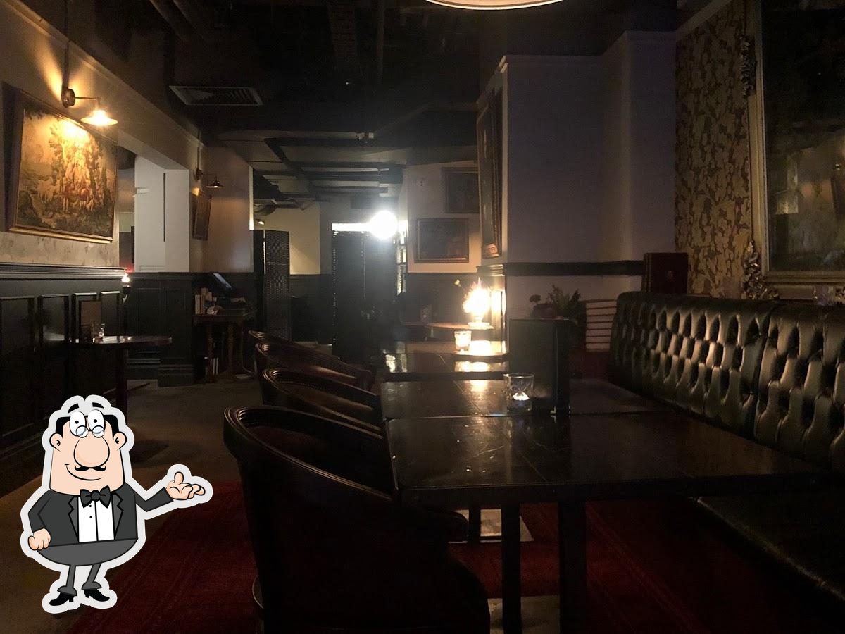 W Churchill, Perth - Restaurant menu, prices and reviews