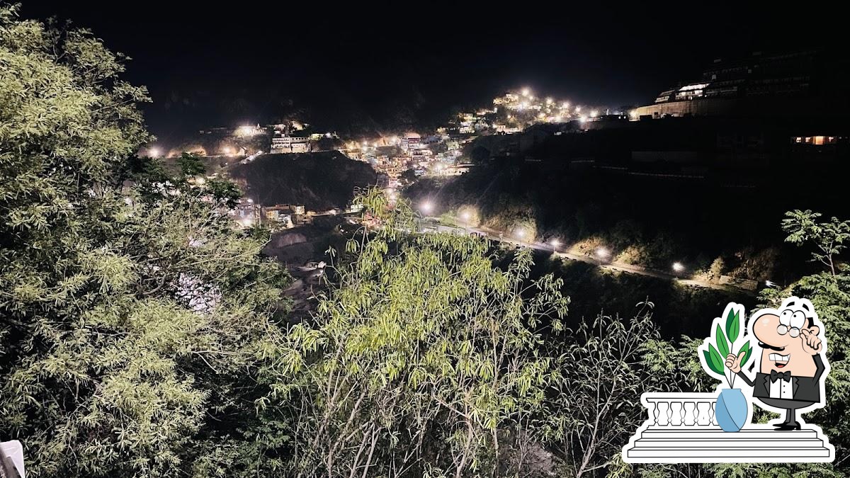 Painuly Bhojnale Restaurant, Motichur Range