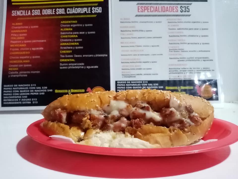 Menu at Los Dogos restaurant, Villahermosa, Sandino