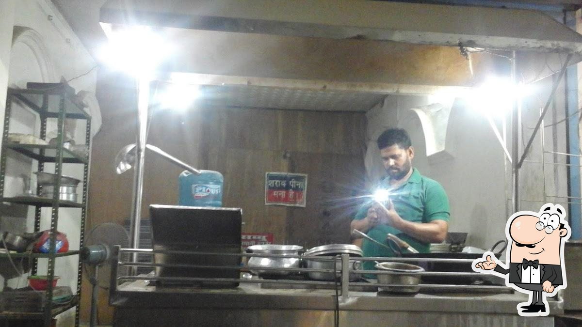 Shabbu Biryani Corner, Varanasi, 8X4V+3X8 - Restaurant menu and reviews