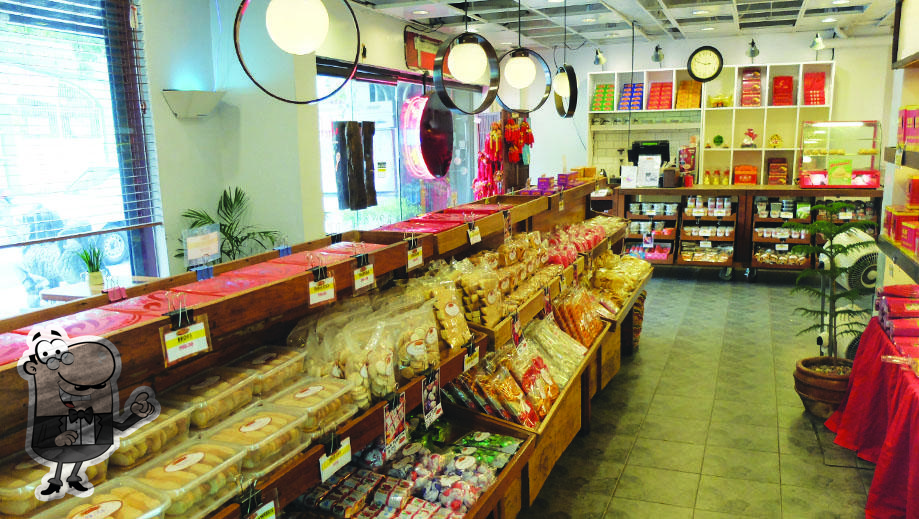 Polland Hopia, Quezon City - Restaurant menu, prices and reviews