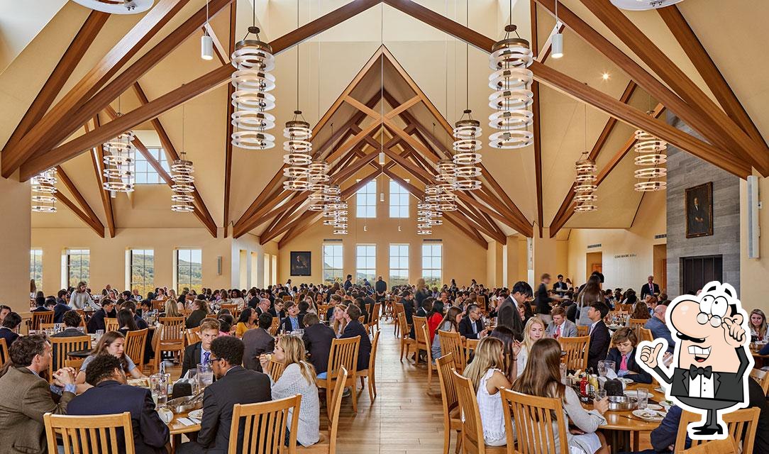 Armstrong Dining Hall in Simsbury - Restaurant reviews