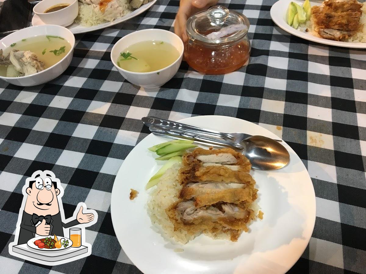 Heng Heng Hainanese Chicken Rice restaurant, Bangkok, 622 Sukhumvit Rd ...