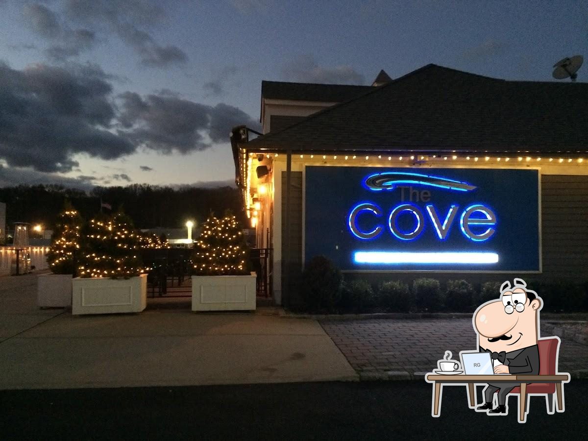 The Cove Restaurant & Oyster Bar, Glen Cove - Restaurant menu, prices ...
