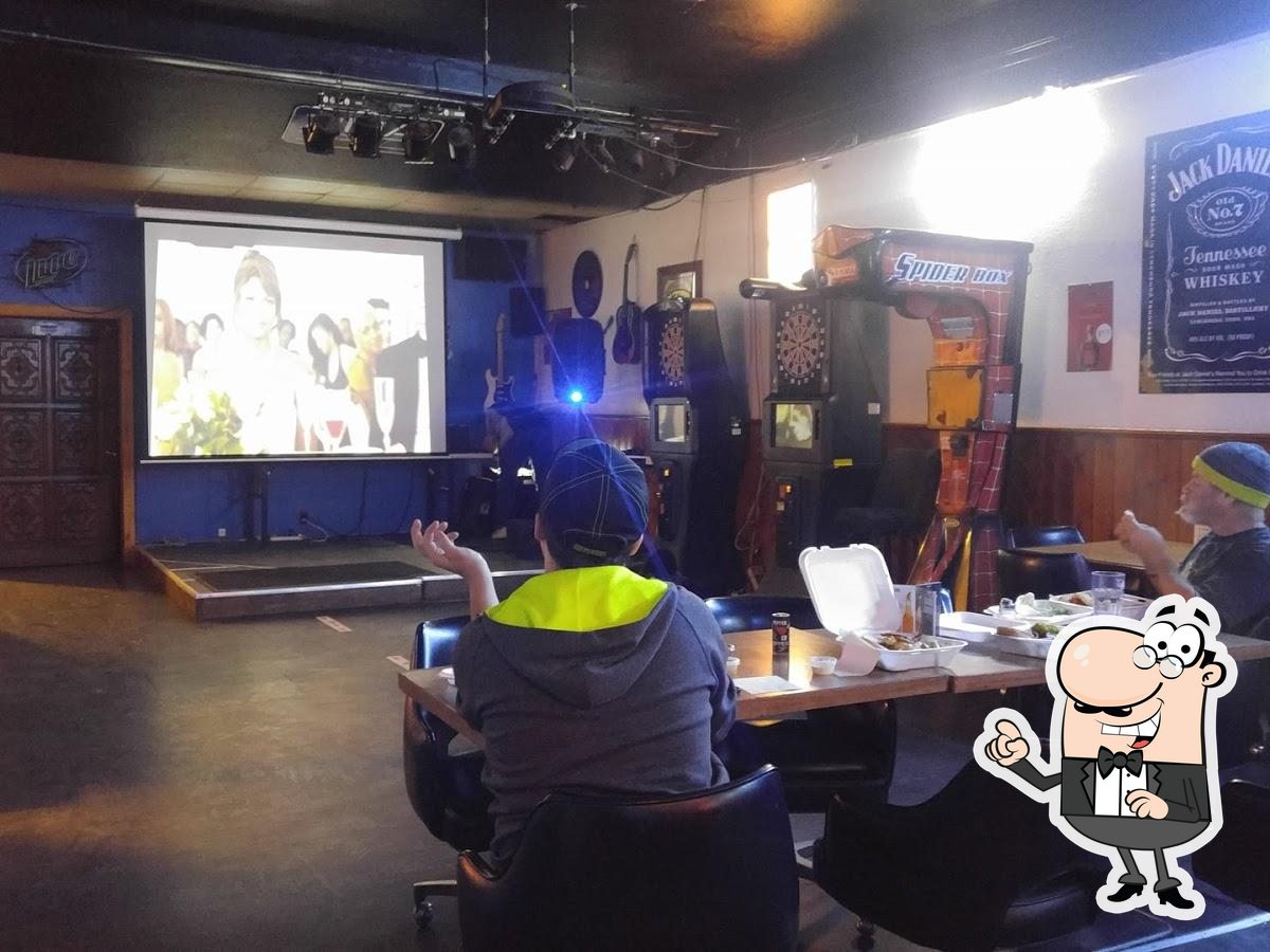 Outlaw Bar in Belle Fourche - Restaurant reviews