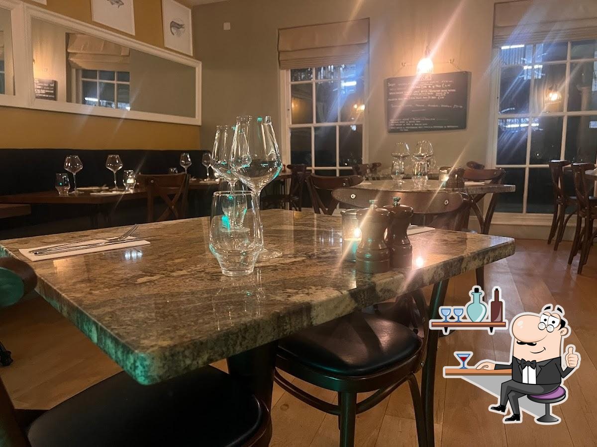 Houndgate Townhouse Hotel & Saltfish Seafood Restaurant, Darlington ...
