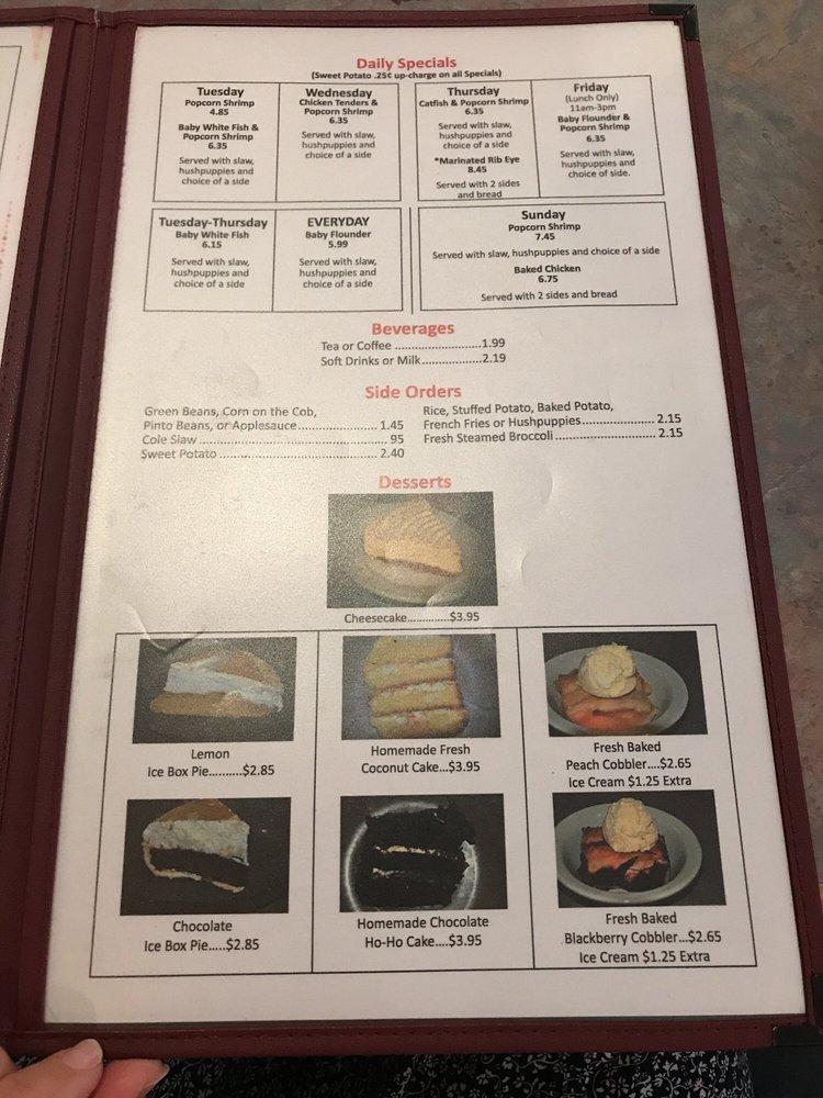 Menu at Captain Tom's Seafood restaurant, Martinsville