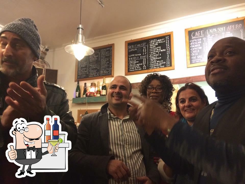 Kiosque Café Brasserie, Forest, Pl. Saint-Denis 17 - Restaurant reviews