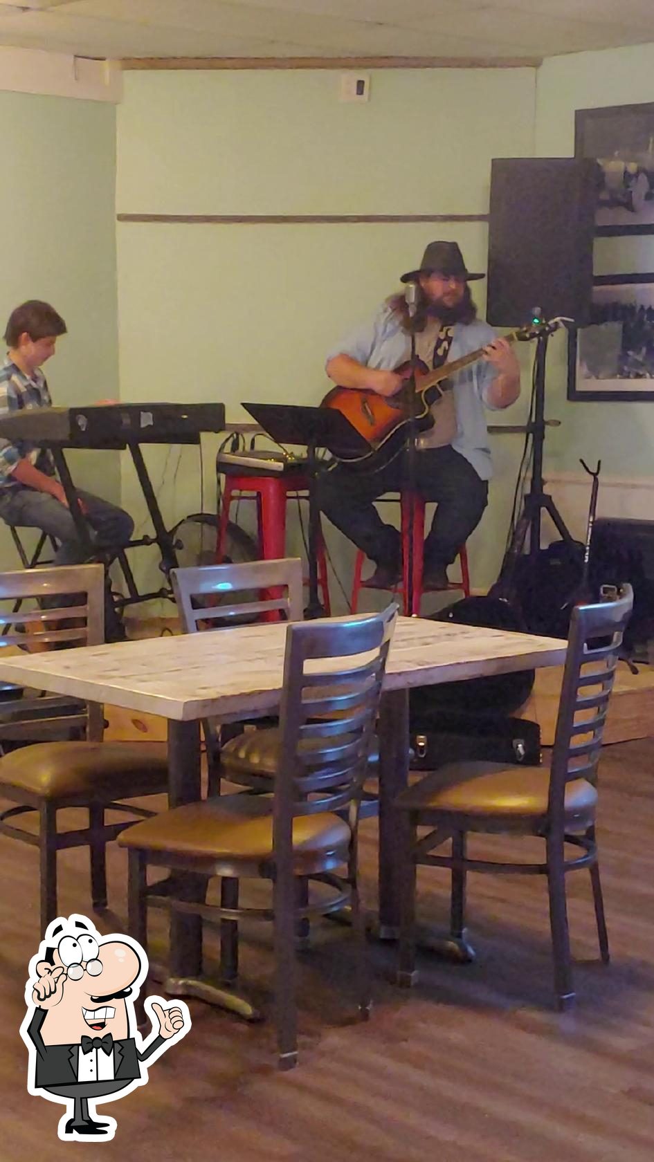 The Growler Bar Emerald Isle in Emerald Isle - Restaurant reviews