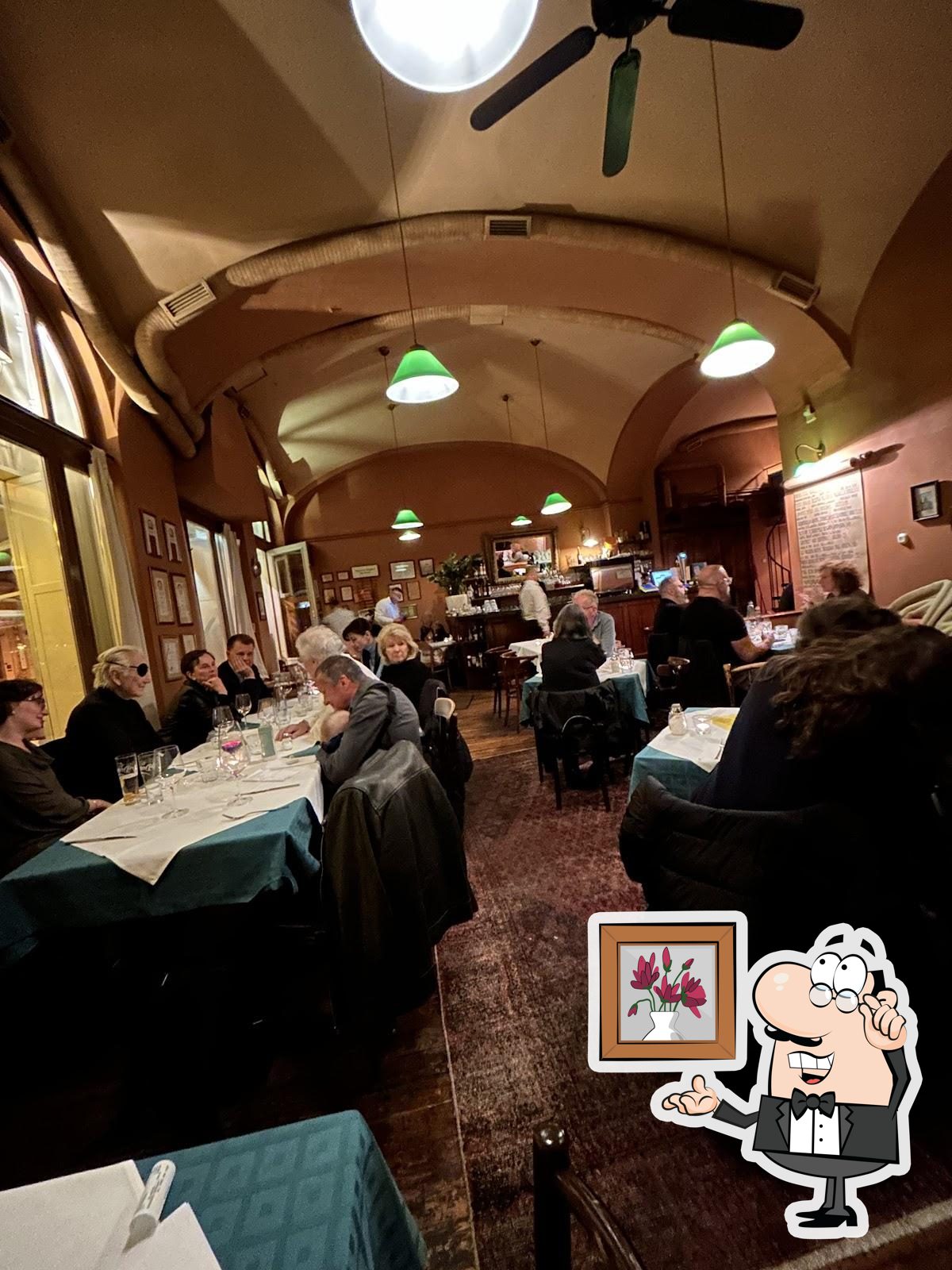 Café Kör, Budapest - Restaurant menu, prices and reviews