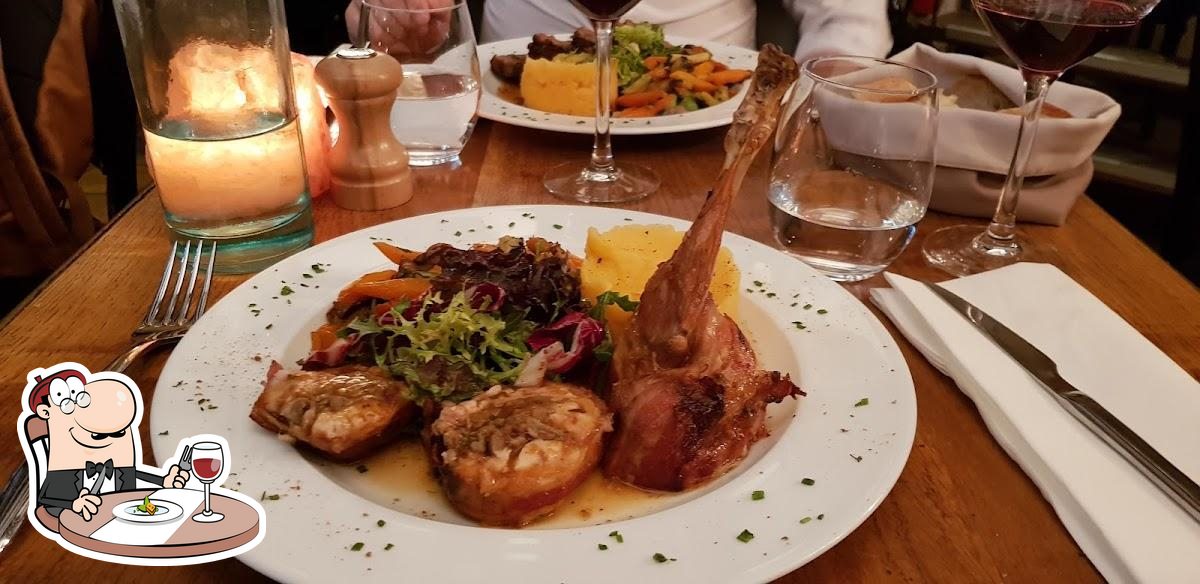 Le Colimaçon steakhouse, Paris, 44 Rue Vieille-du-Temple - Restaurant ...