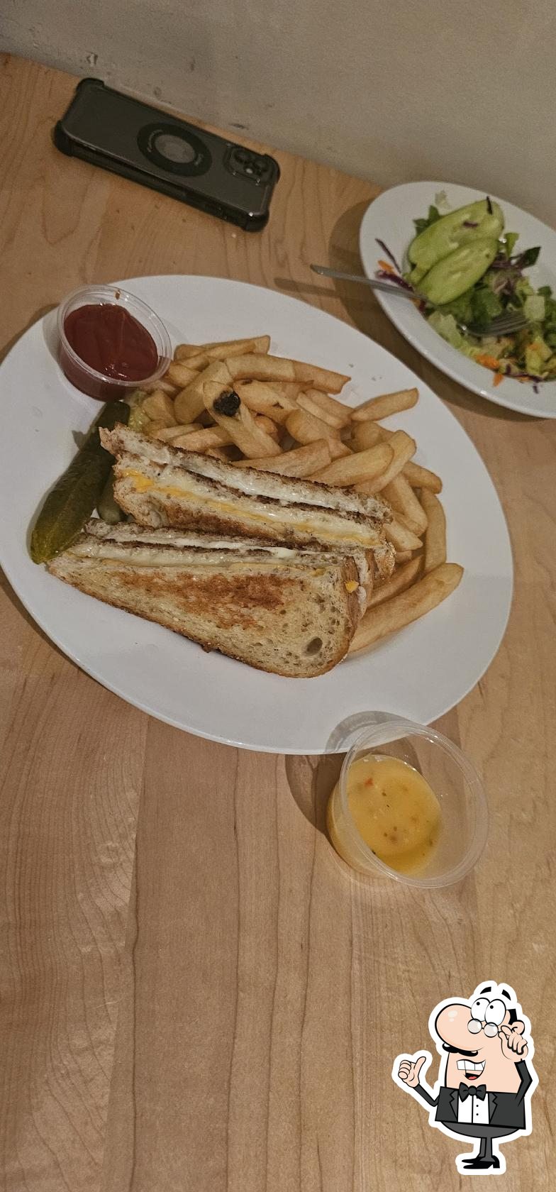 Dal's Restaurant & Lounge, Winnipeg - Restaurant menu, prices and reviews