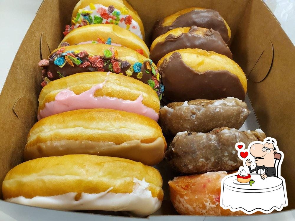 Hole In One Donuts, 923 Lithia Pinecrest Rd in Brandon - Restaurant ...