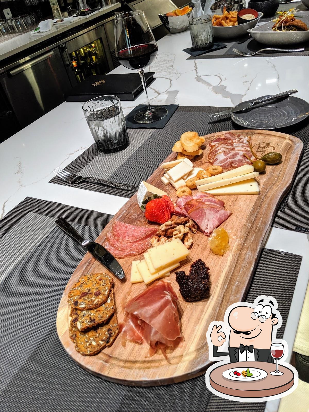 Château 13 in Bradenton - Restaurant menu and reviews