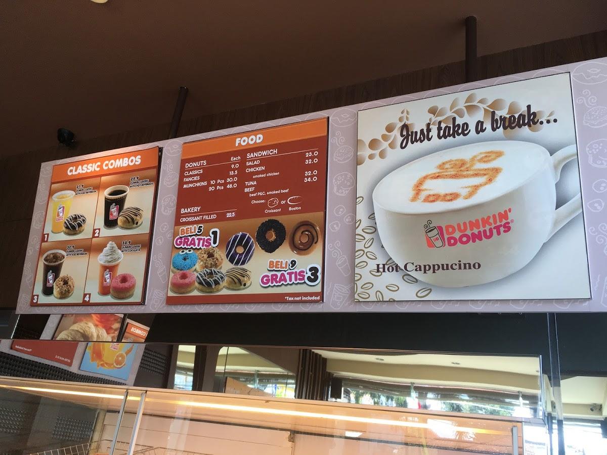 Menu at Dunkin Donat cafe, Serang