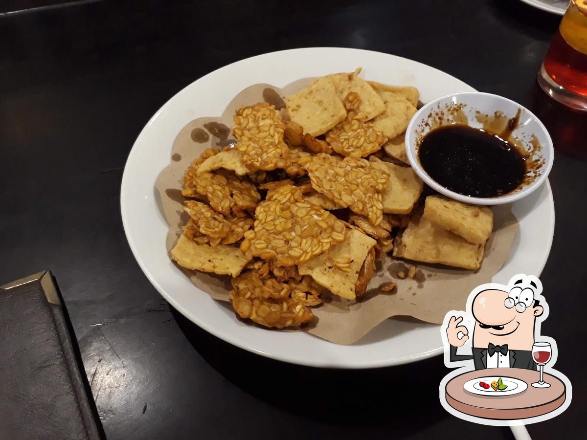 Resto & Hall Handayani Krian restaurant, Surabaya - Restaurant reviews