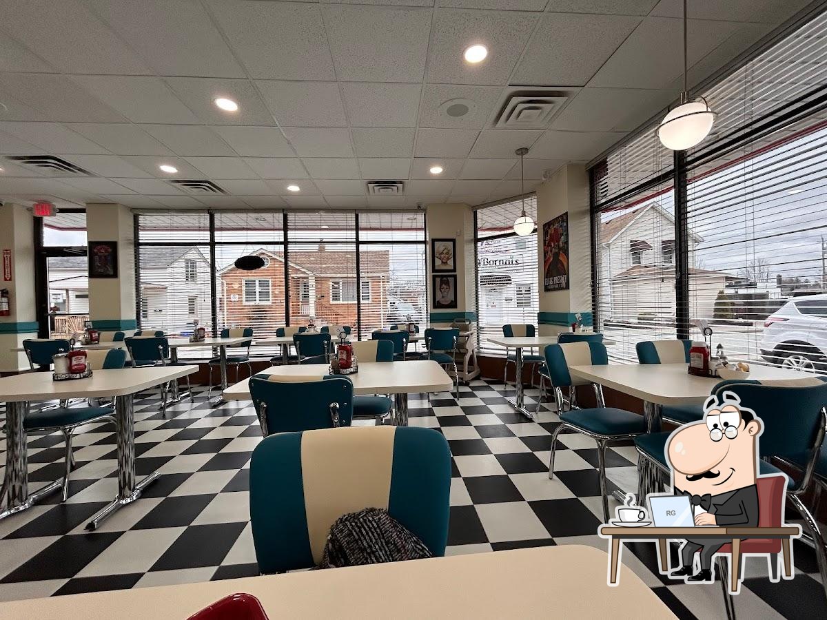 Town Diner Amherstburg, Amherstburg - Restaurant menu, prices and reviews