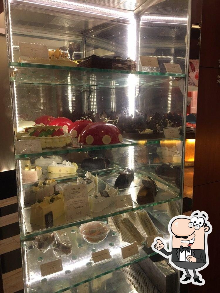 Circles Event Cafe at Makati Shangri-La, Manila, Makati - Restaurant ...