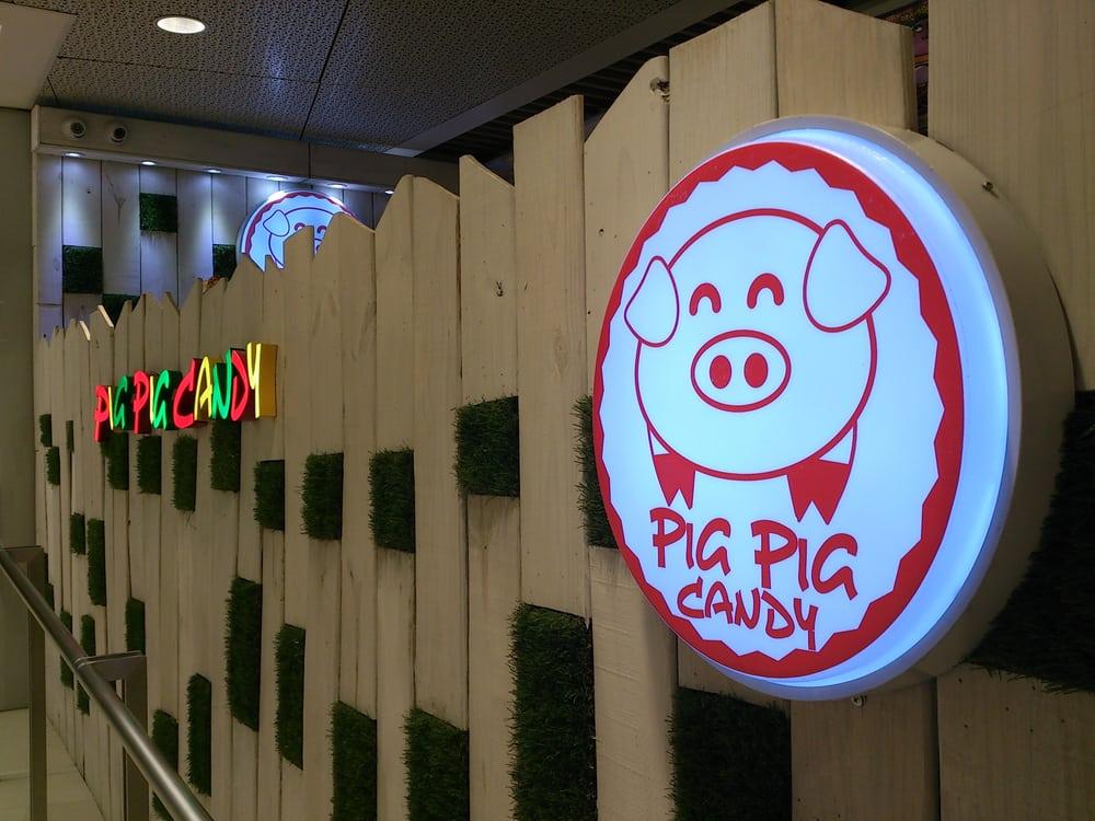Pig Pig Candy cafe, Hong Kong, 屯門鄉事會路83號V city L1