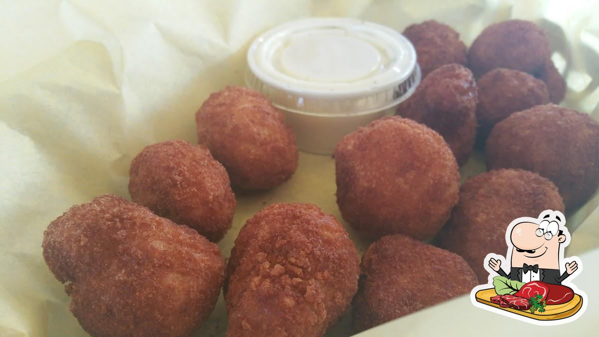Johns’ Blue Top Drive In in Highland - Restaurant reviews