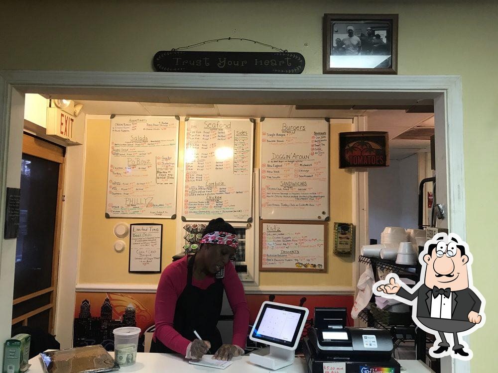 Bee'z Eats in Newnan - Restaurant menu and reviews