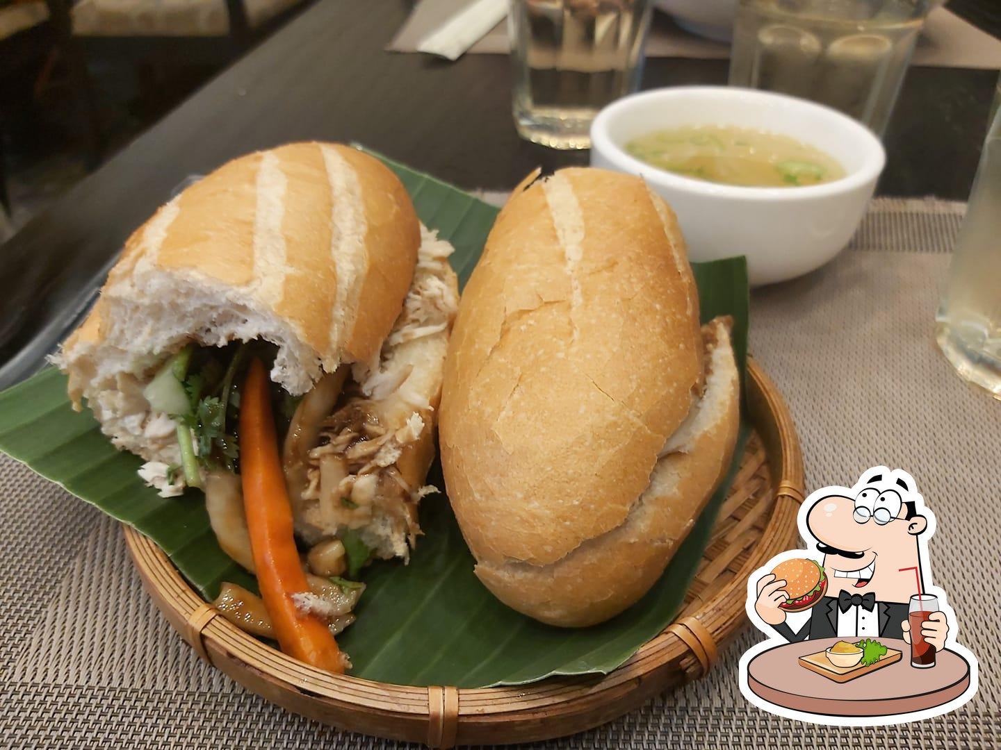 Bon Banhmi Vietnamese Sandwich restaurant, Makati, H22F+QGF ...