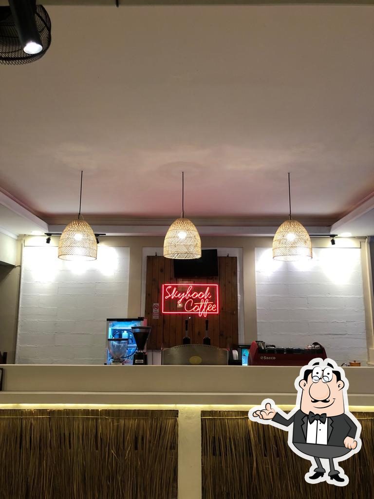 Skyhook Coffee Rooftop House and Kitchen cafe, East Jakarta ...