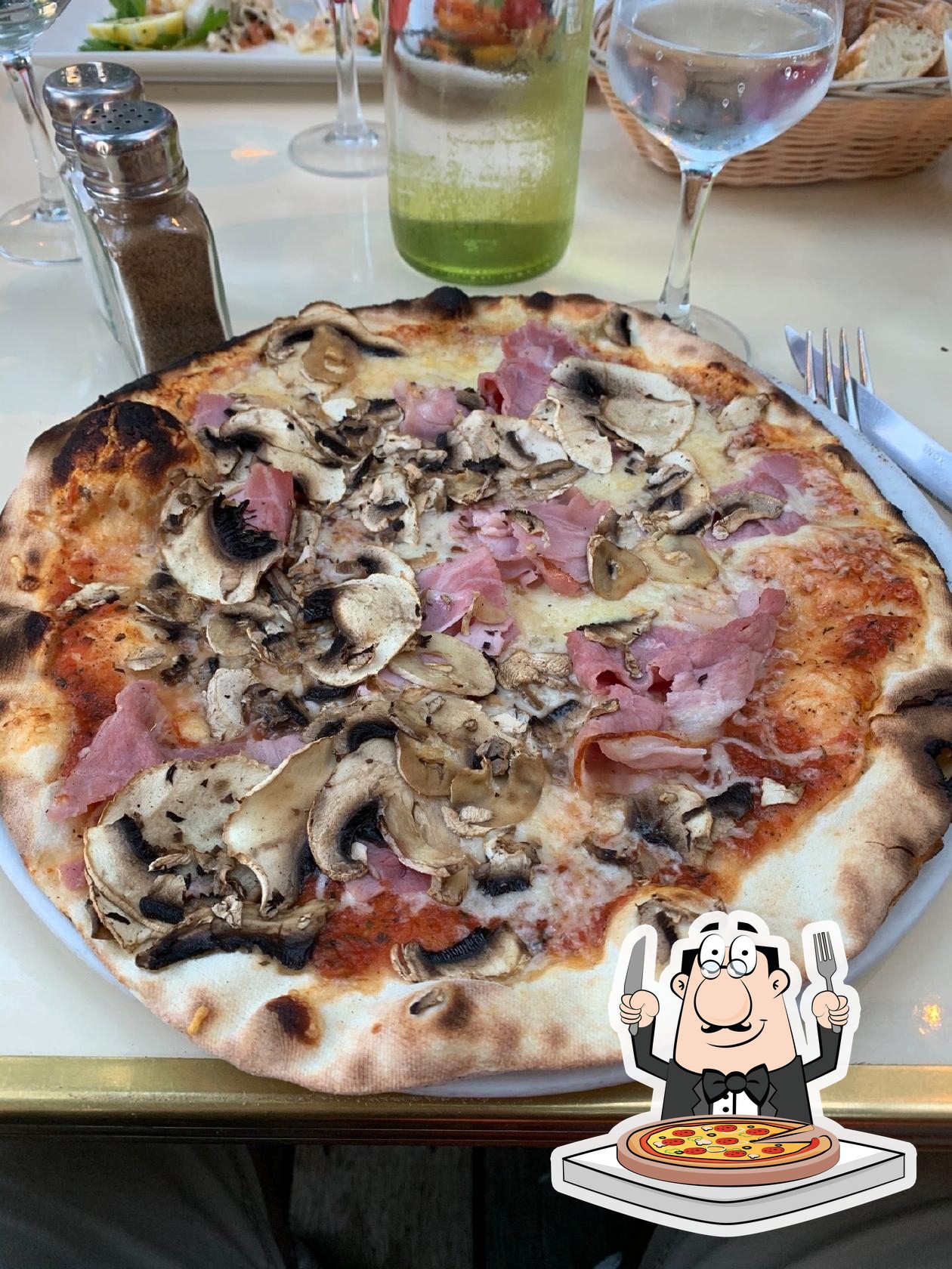 Le Chariot pub & bar, Algajola, Monument aux Morts - Restaurant reviews