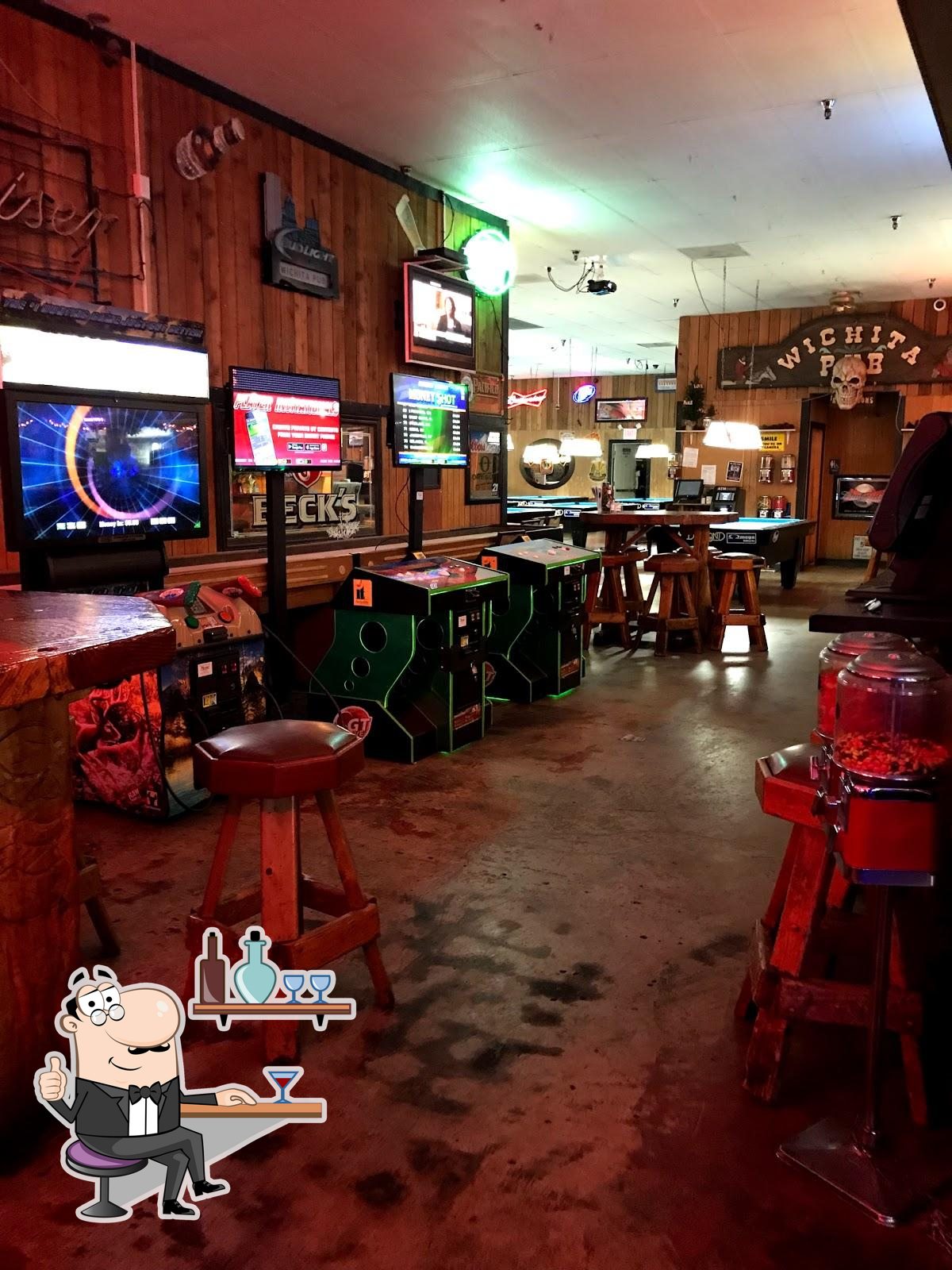 Wichita Town Pub, Milwaukie - Restaurant menu, prices and reviews