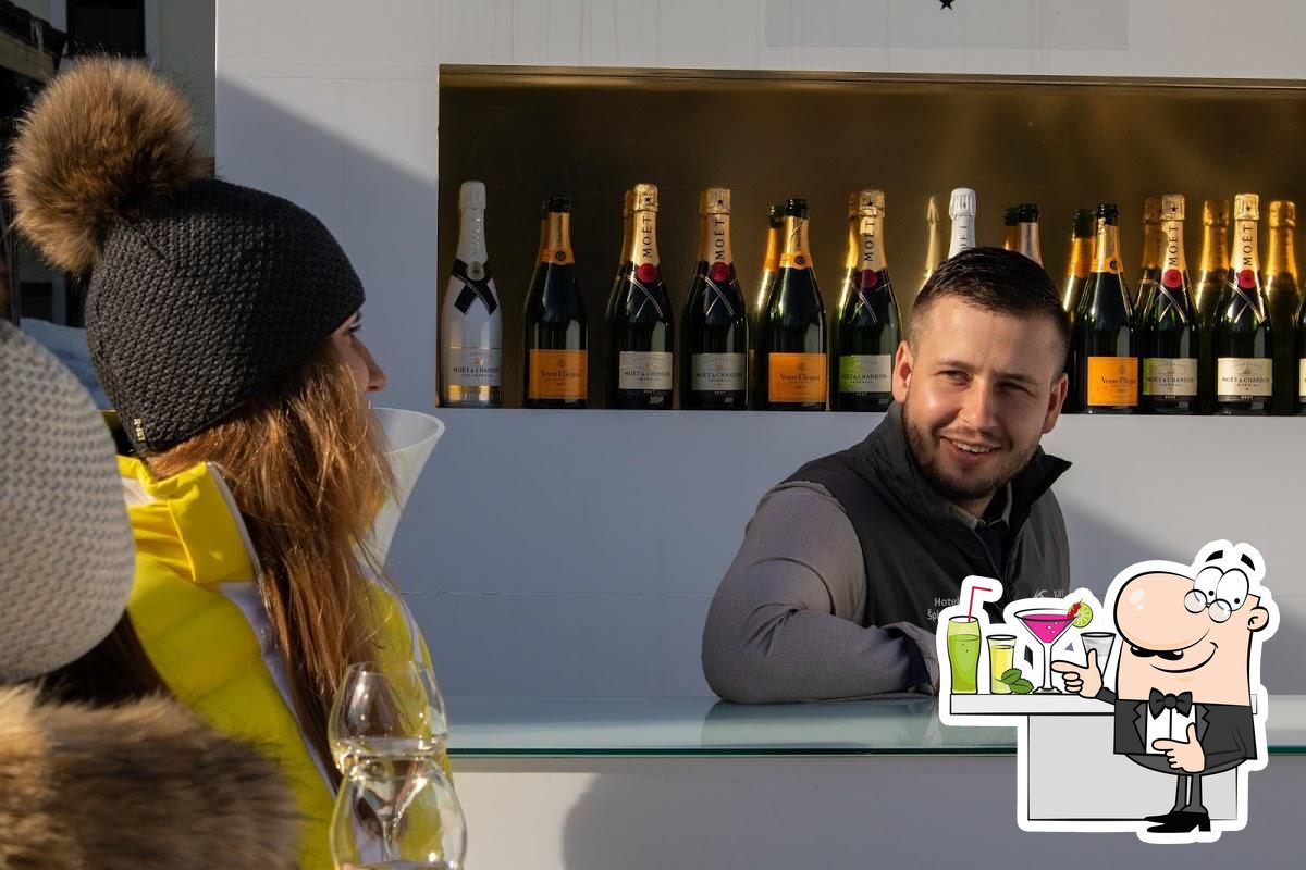 Hennessy Bar, Špindlerův Mlýn, Harrachova 23 - Restaurant reviews