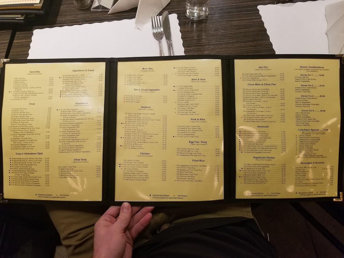 Menu at Dalat Restaurant, Winnipeg, Taylor Ave