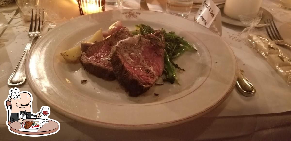 Waverly Inn in New York City - American restaurant menu and reviews