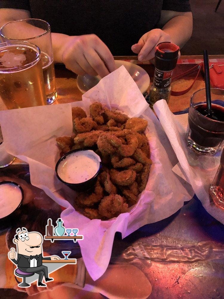 Redneck Heaven, Arlington - Restaurant menu, prices and reviews