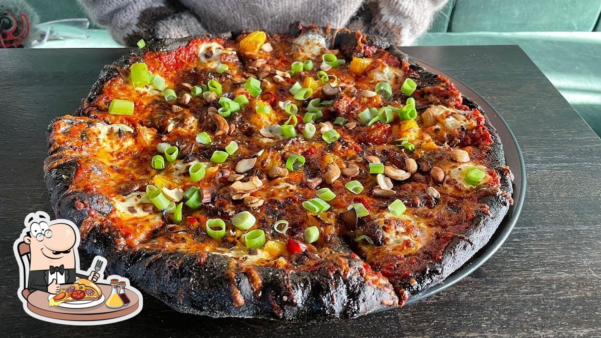 Black Crust Pizzeria, Vik - Restaurant menu and reviews