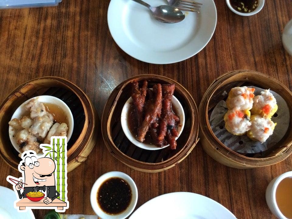 Causeway Restaurant, Quezon City, M2CQ+99J - Restaurant menu and reviews