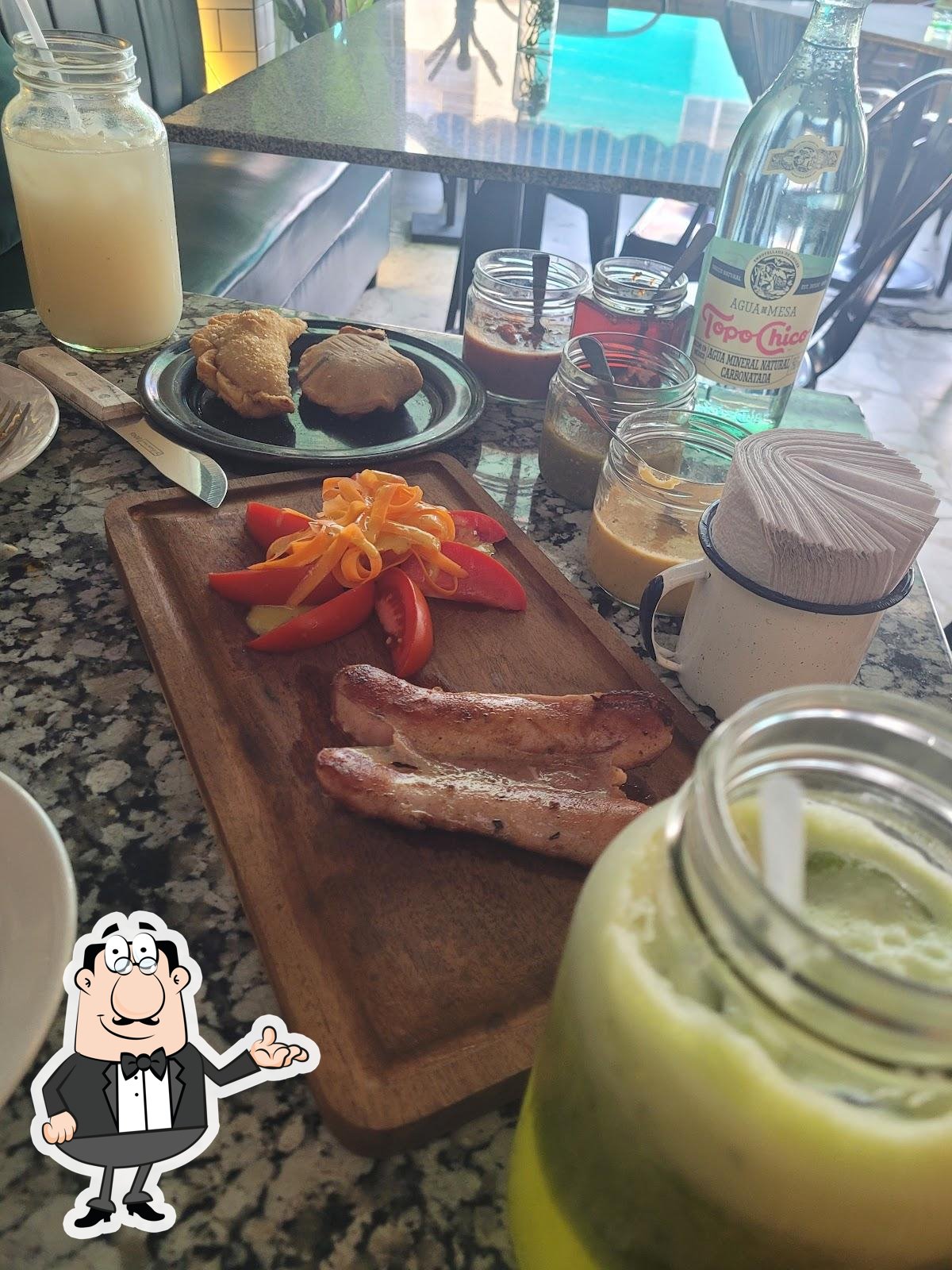 Le Coq Grill, Guadalajara - Menú del restaurante, precios y reseñas