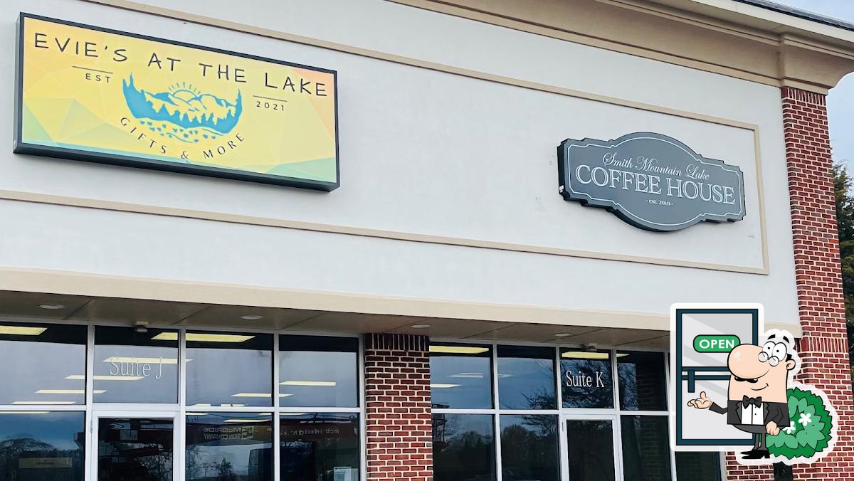 Smith Mountain Lake Coffee House @ Evie's in Moneta - Restaurant reviews