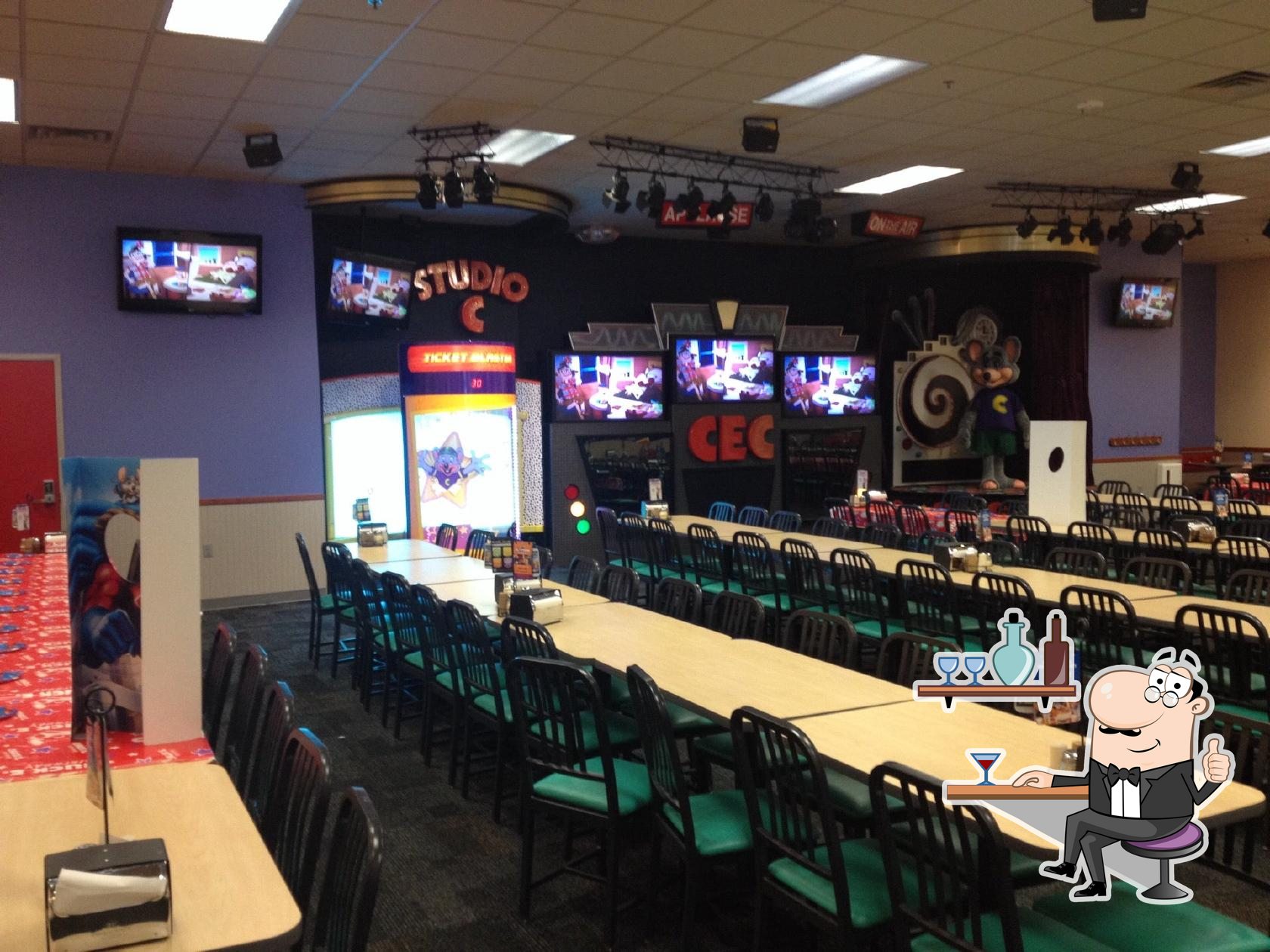 Chuck E. Cheese in Alexandria - Restaurant menu and reviews