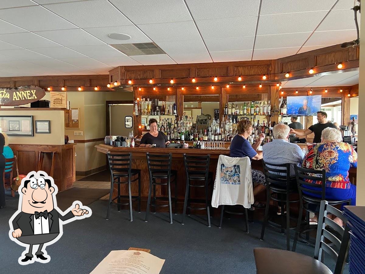 1812 Food & Spirits, Port Clinton - Restaurant menu, prices and reviews
