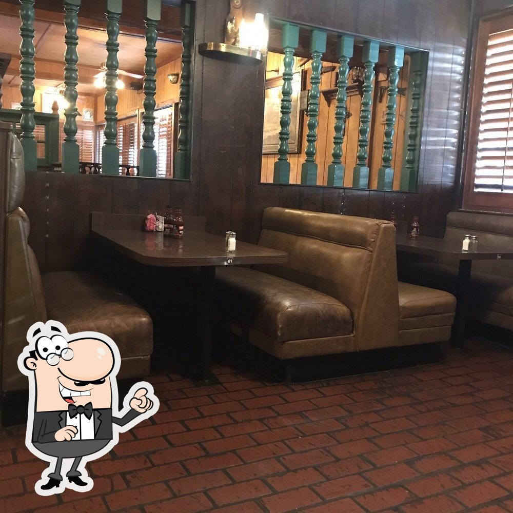 Chris & Pitts BBQ Restaurant, Downey - Restaurant menu, prices and reviews