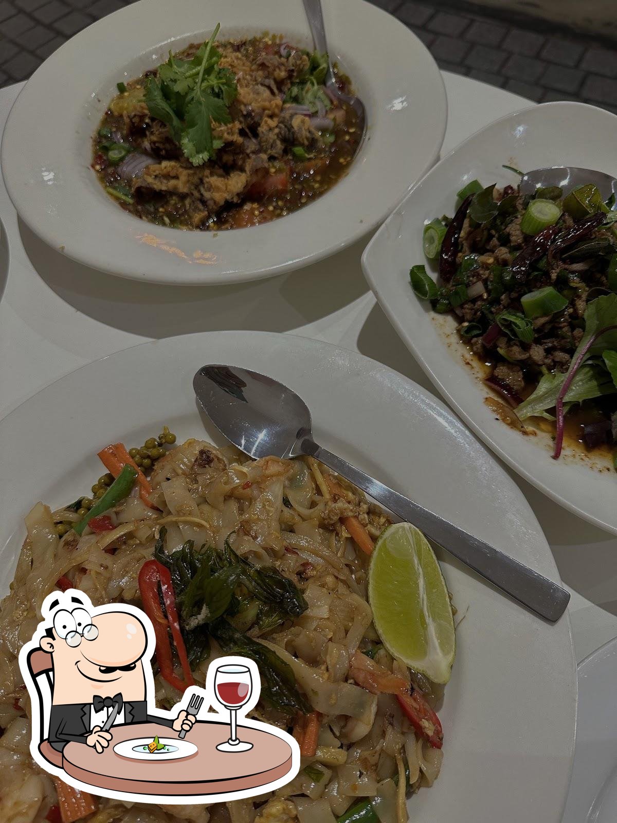 La-moon Thai Cuisine in East Perth - Restaurant menu and reviews