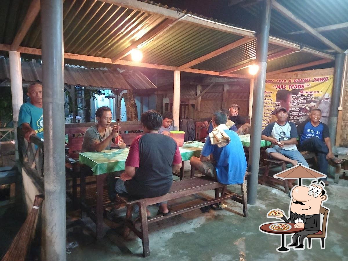 Restaurante Pecel Lele & Bakmi Jawa Mas Tejos ...