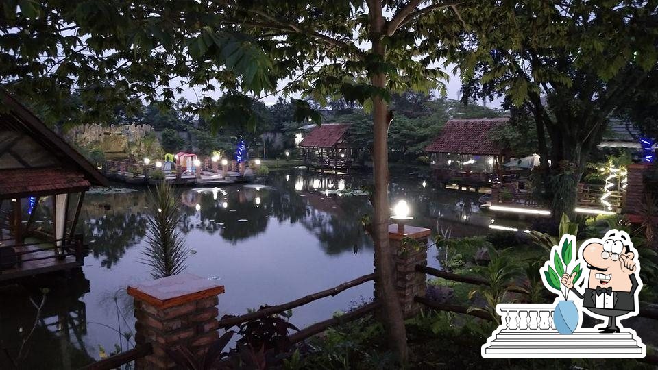 CURUG SAMPIREUN RESTO & WEDDING restaurant, Bandung - Restaurant reviews