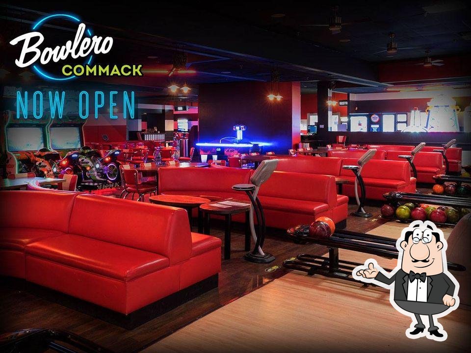 Bowlero Commack in Commack - Restaurant menu and reviews