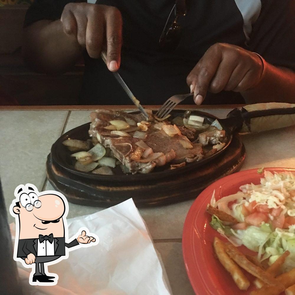 Laredo Grill in Quincy - Restaurant menu and reviews