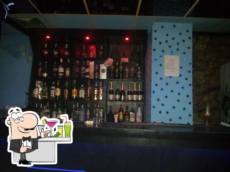 Blue Velvet striptease bar, Varna