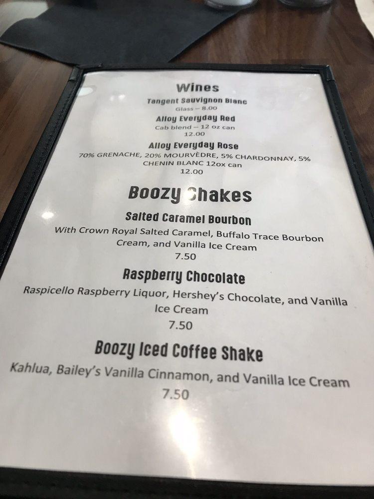 Menu at Muck & Fuss Craft Beer and Burgers restaurant, New Braunfels